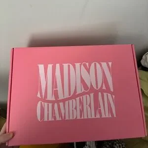 Madison Chamberlain | Accessories | Madison Chamberlain Pink Fluffy ...